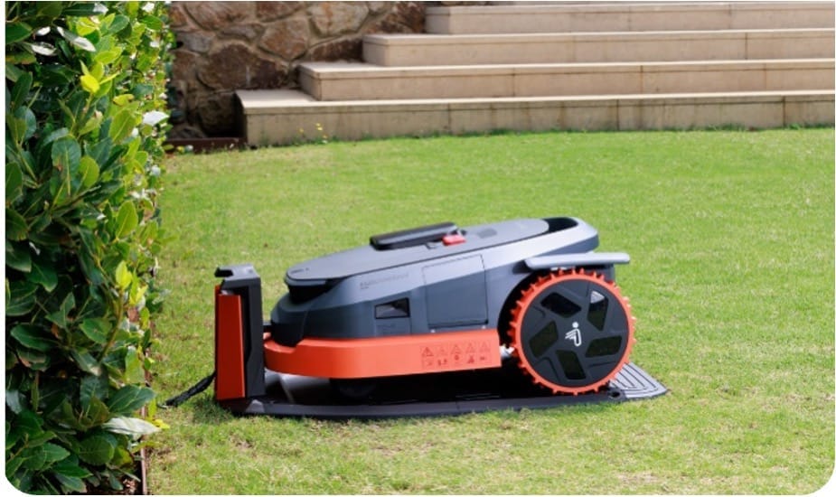 Discover the Benefits of Electric Lawn Mower Robots